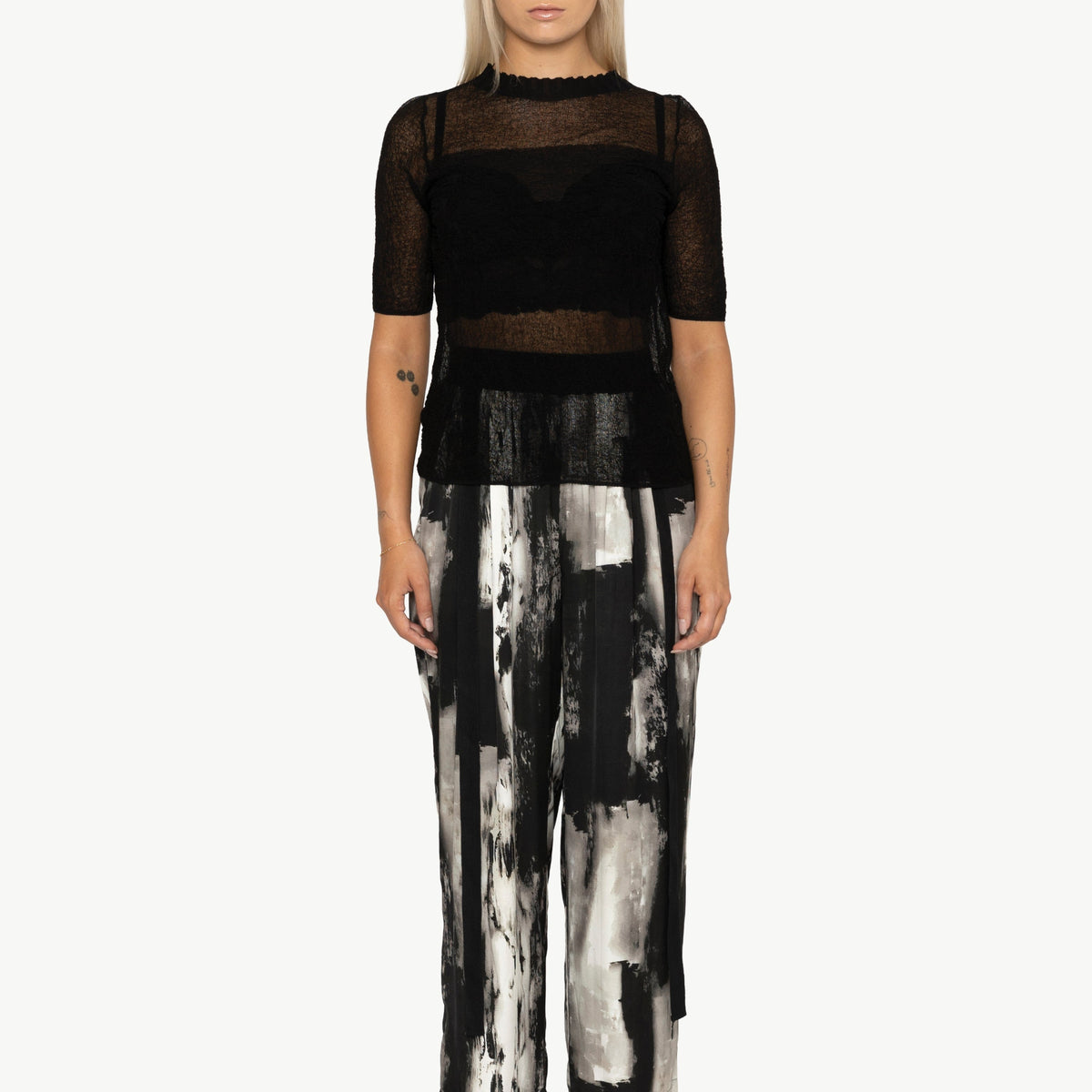 Bone and Arrow - 3013 Malik Top – Magazine Designer Clothing