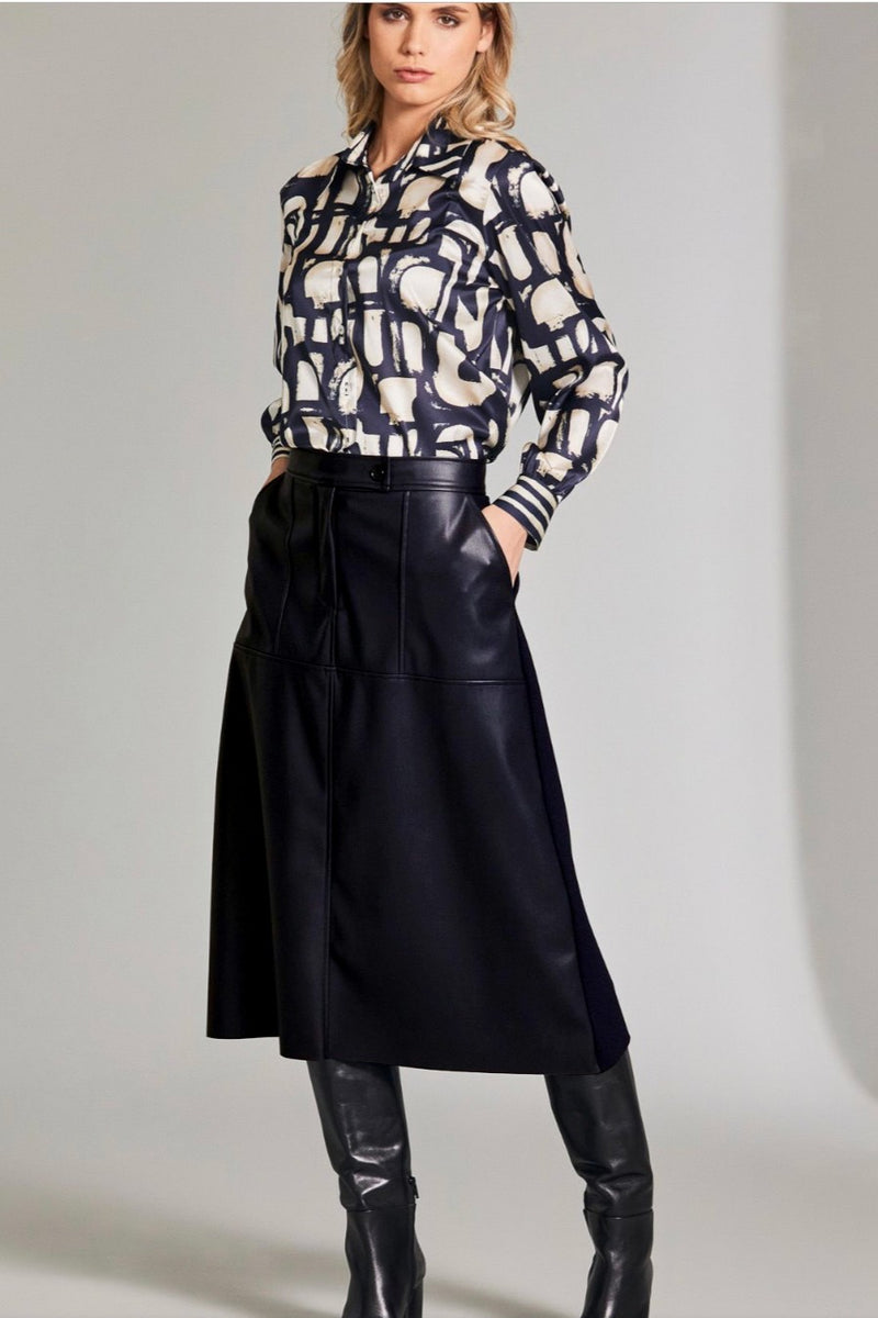 Peruzzi - W24116 Mock Leather Skirt – Magazine Designer Clothing