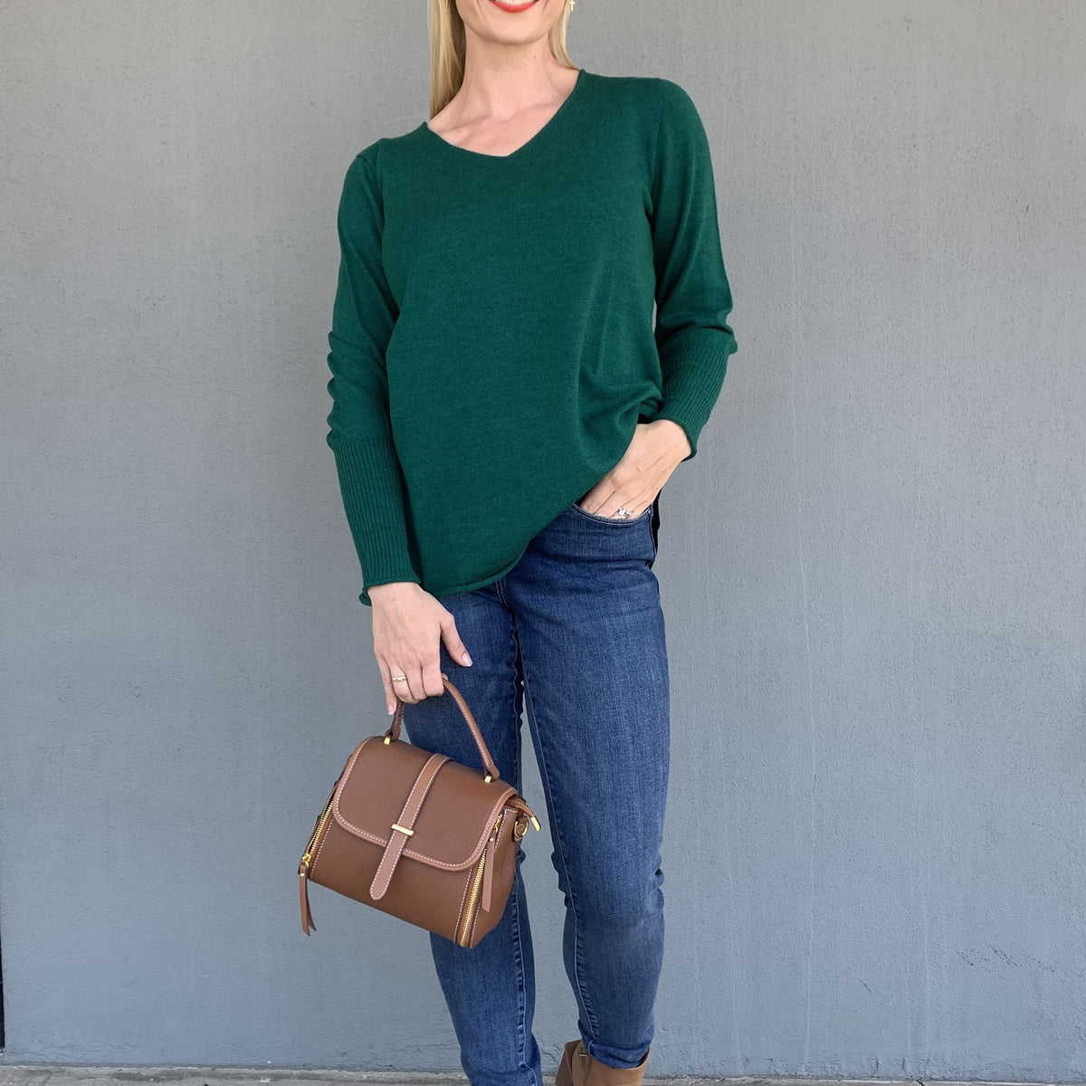 Royal Merino - RM3001A-LineV A-Line Vee Jumper – Magazine Designer Clothing