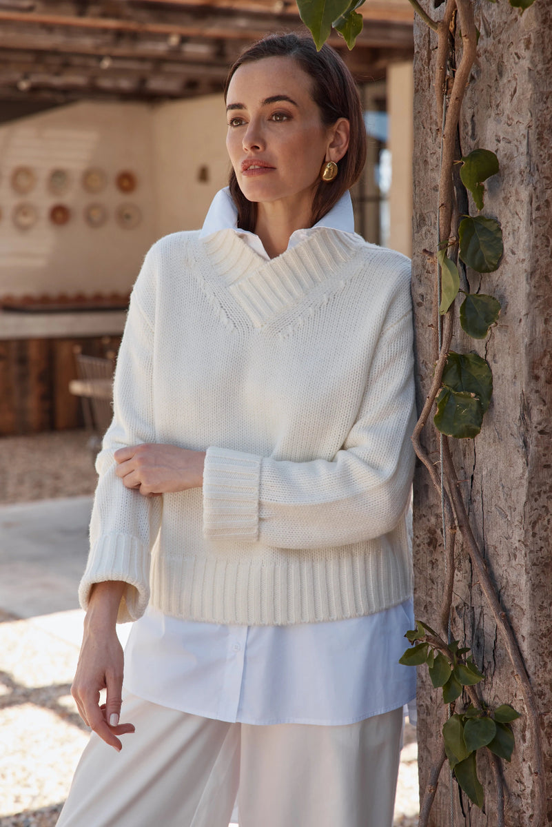 Tirelli - 25K3596 Crossover Collar Knit – Magazine Designer Clothing