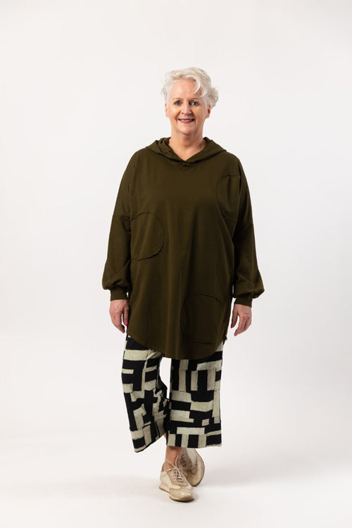 Deeanne Hobbs – Magazine Designer Clothing