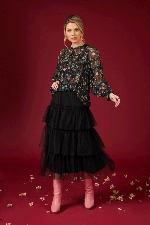 Loobies Story – Magazine Designer Clothing